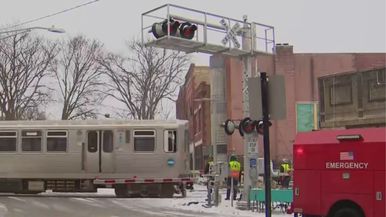 CTA Brown Line train hits car on Chicago's Northwest Side