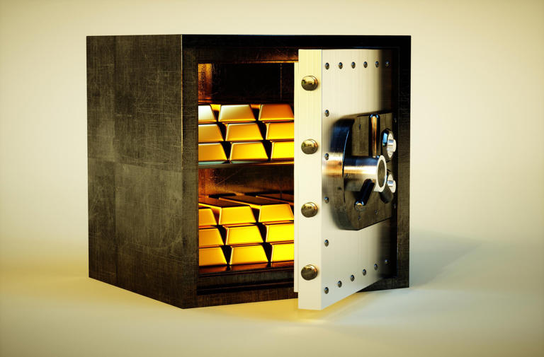 Can you buy gold bars and store them at home?