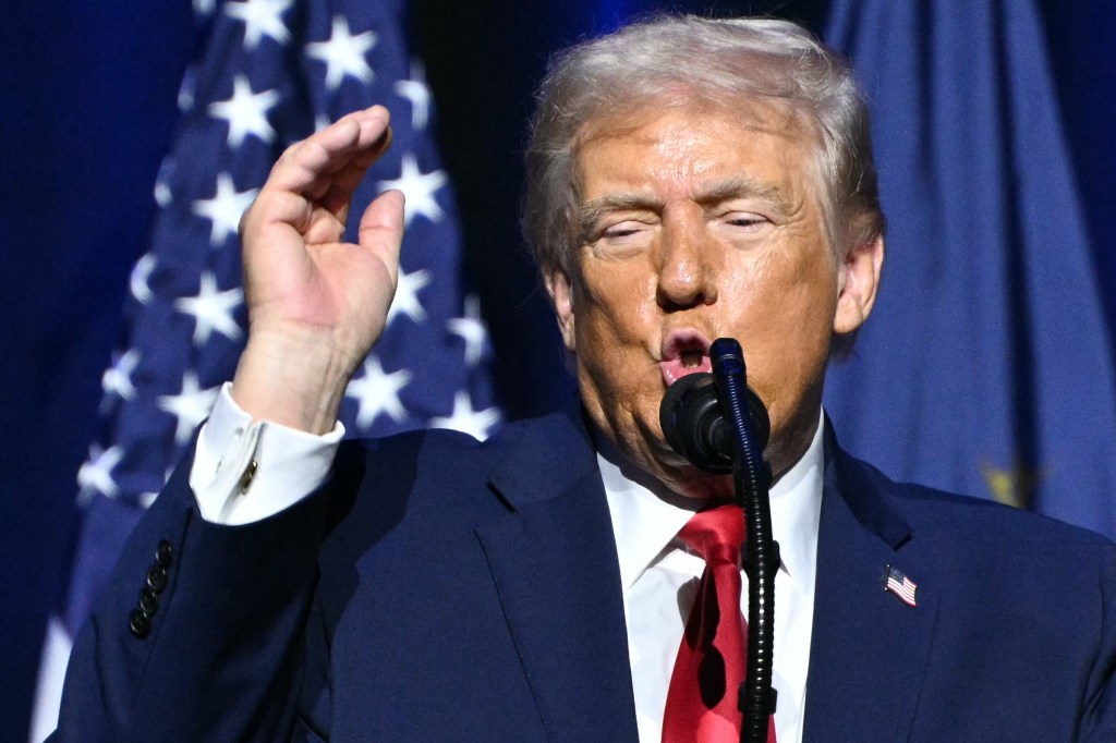 Trump's approval rating bounces back with low-income voters