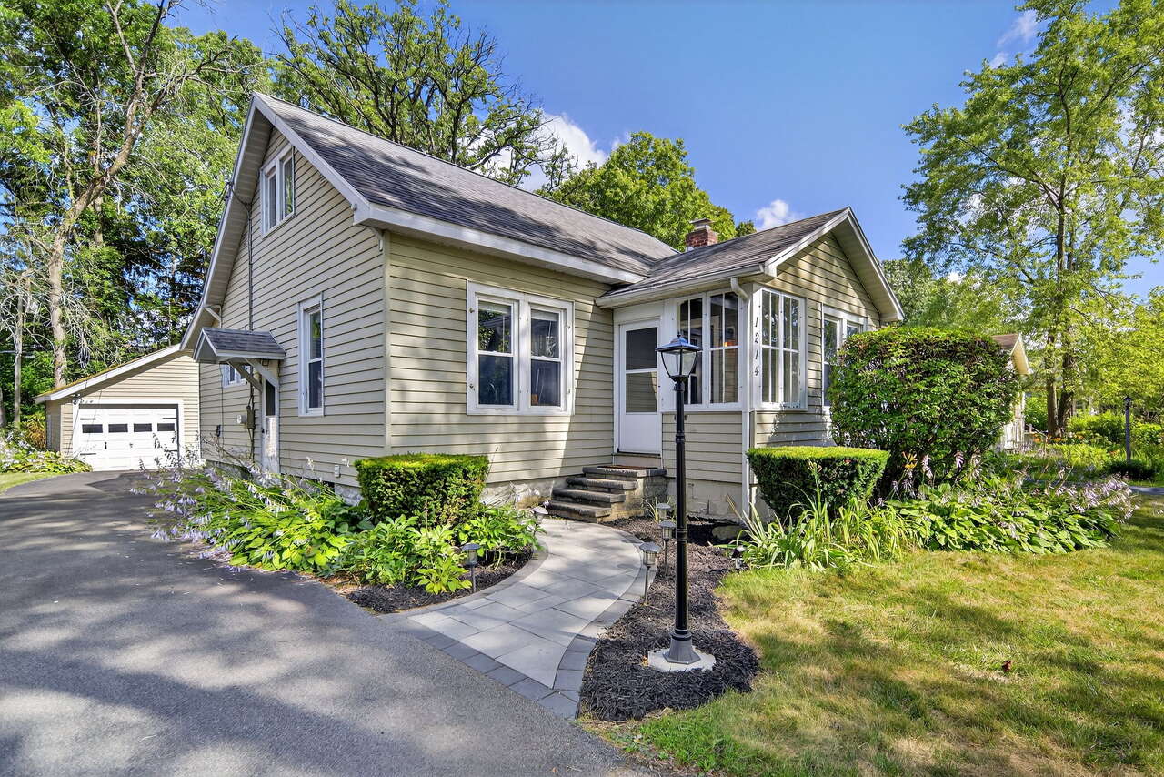House of the week: Niskayuna Cape Cod offers style, value