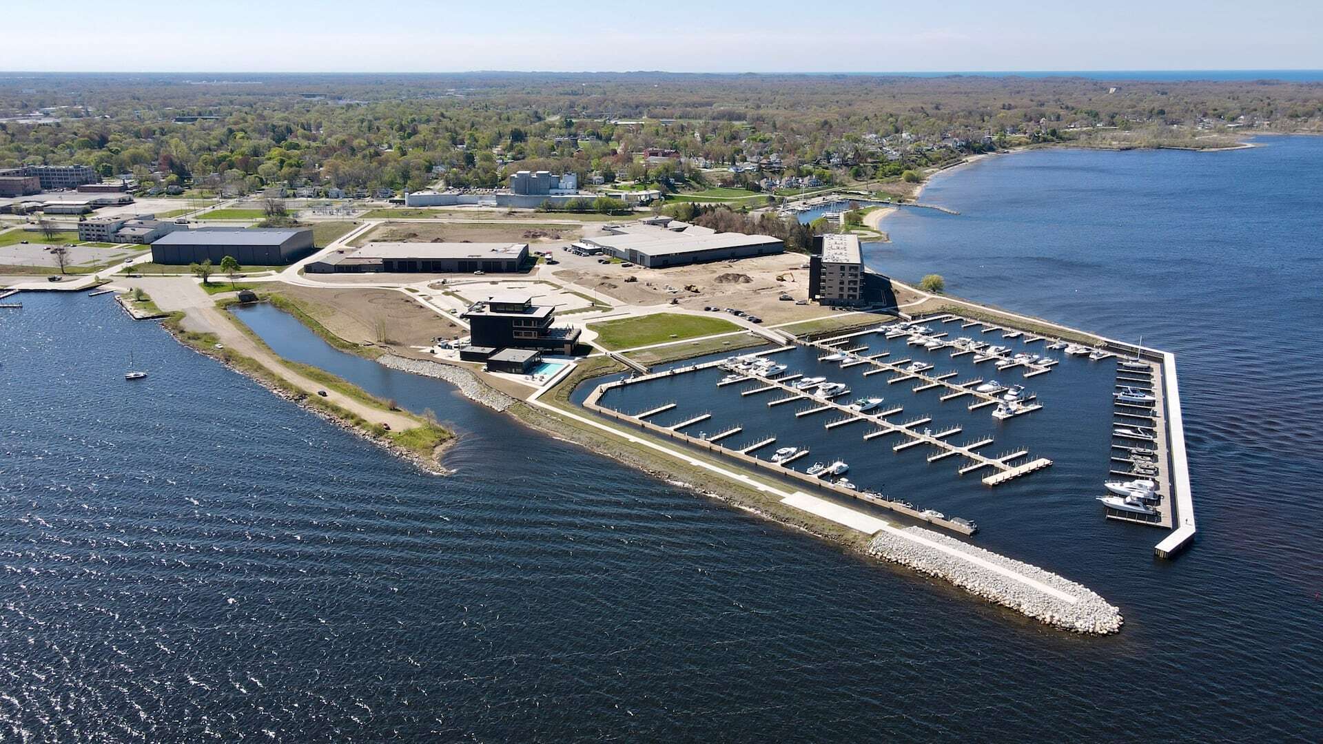 Bank wins right to receiver in $28M Adelaide Pointe lawsuit