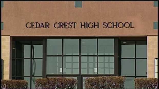 18-year-old high school student dies in his sleep, football team says