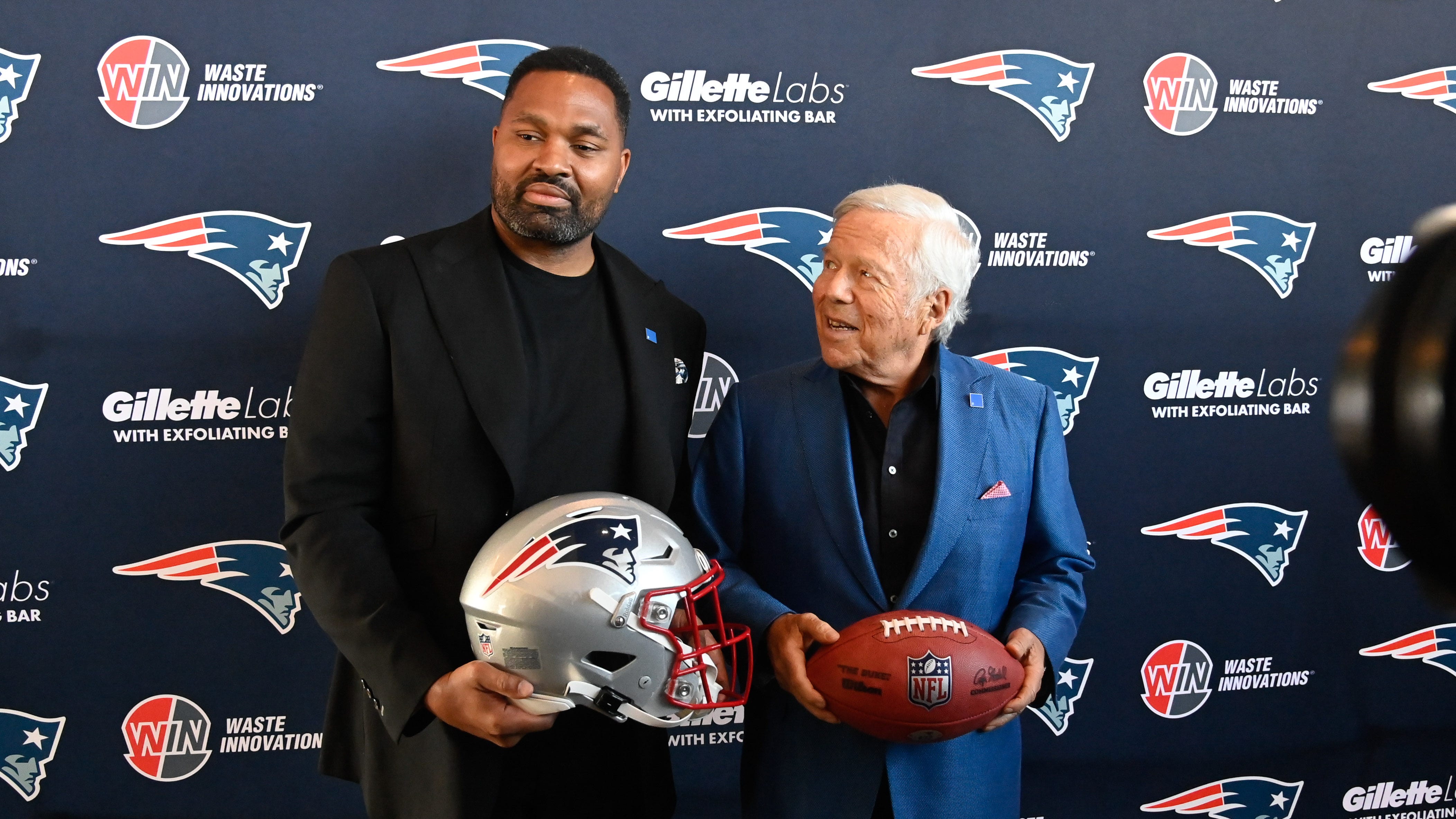 Robert Kraft makes admission on Jerod Mayo firing, one year later