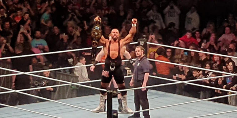 Bron Breakker suspenso por tempo indeterminado após incidente no Raw