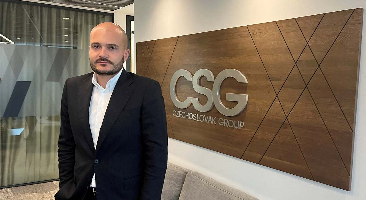 El gigante checo de armamento CSG, dueño de la histórica fábrica de ...