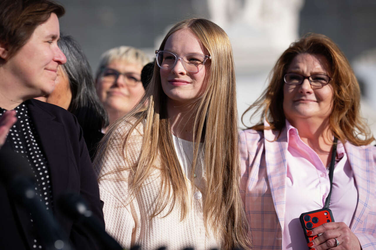 Supreme Court takes up cases that could shape rules for transgender ...