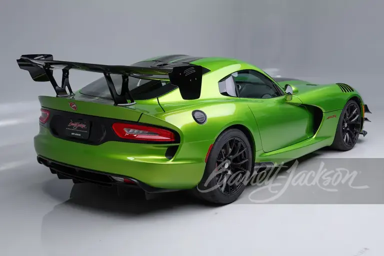 Final-year Dodge Viper ACR Snakeskin Green Edition heads to auction ...