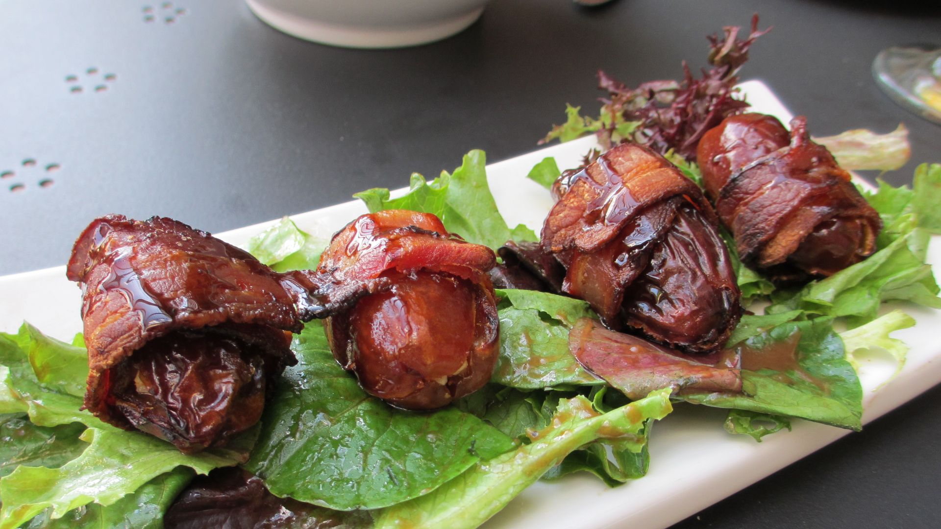 20 finger foods that are always a hit at any party