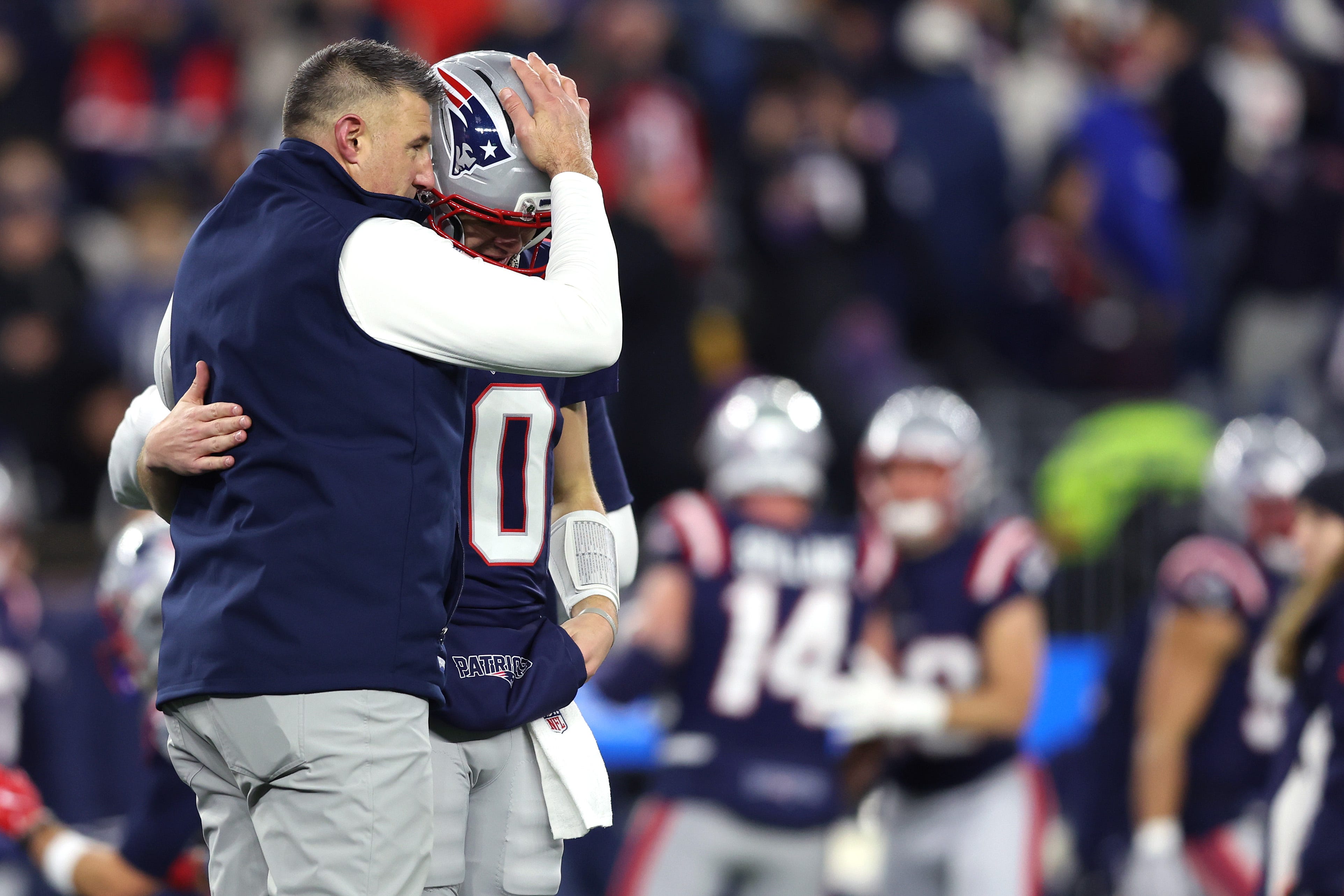 Patriots sign ex-Texan before playoff game to perform blatant espionage