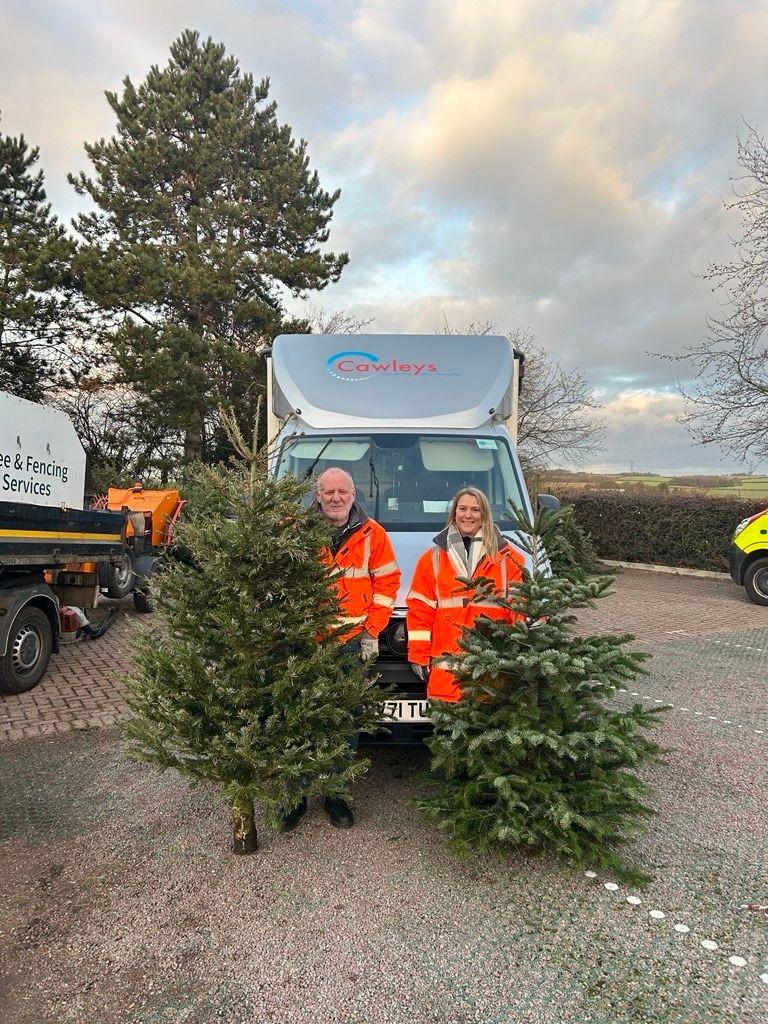 More than £9,000 raised for hospice care by Luton Christmas tree collection