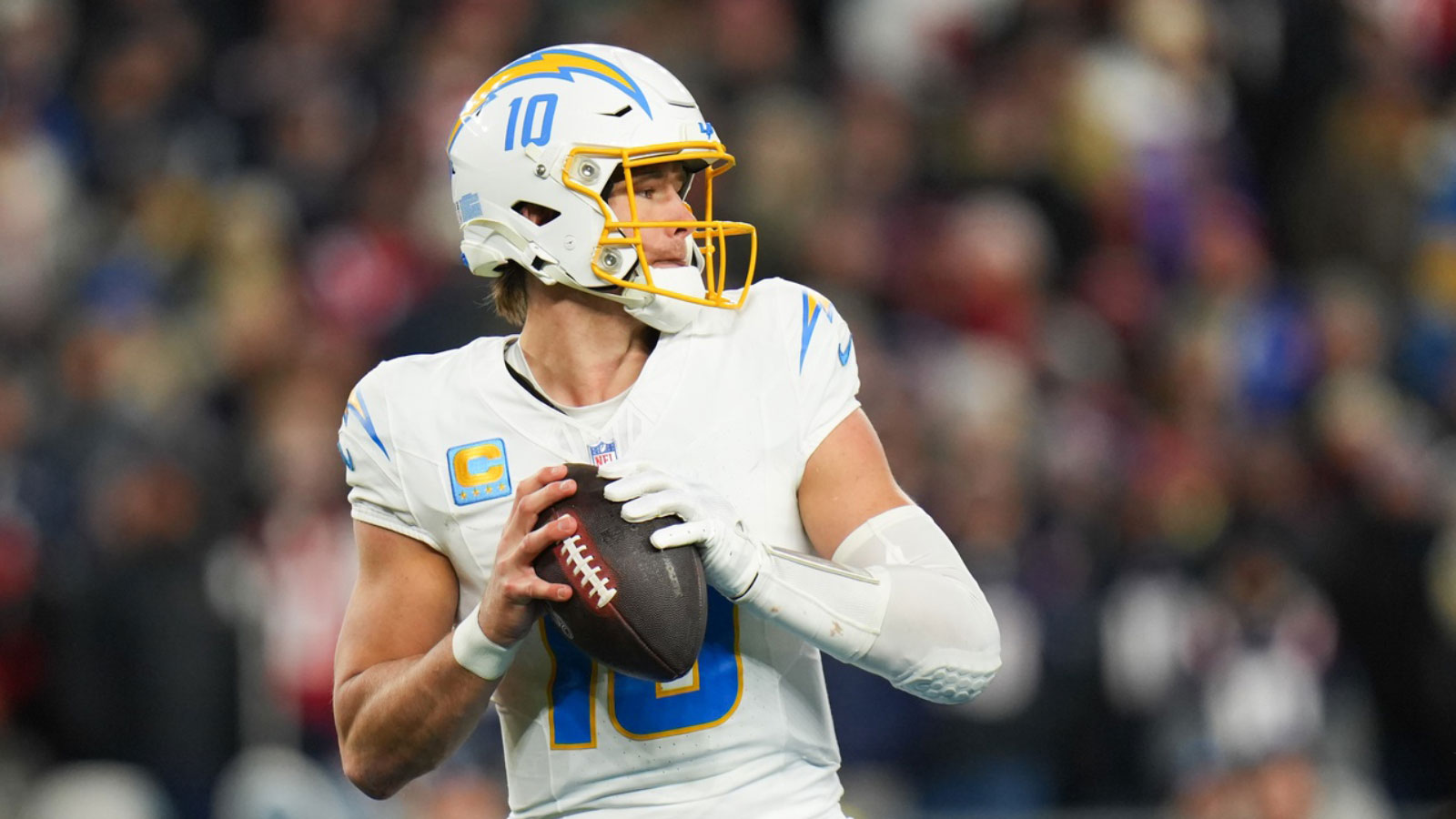 Chargers’ Justin Herbert’s teammates defend quarterback after another ...