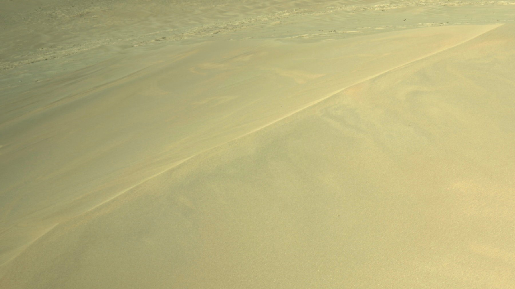 Los astrónomos no dan crédito: la NASA descubre en Marte una 'megaonda ...