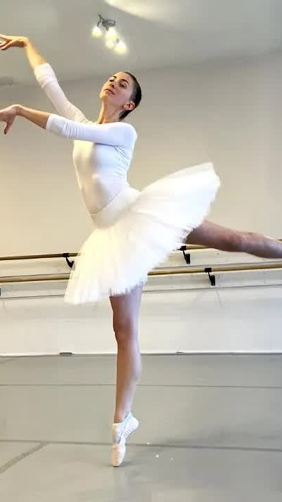 Russian ballerina remembers St. Petersburg