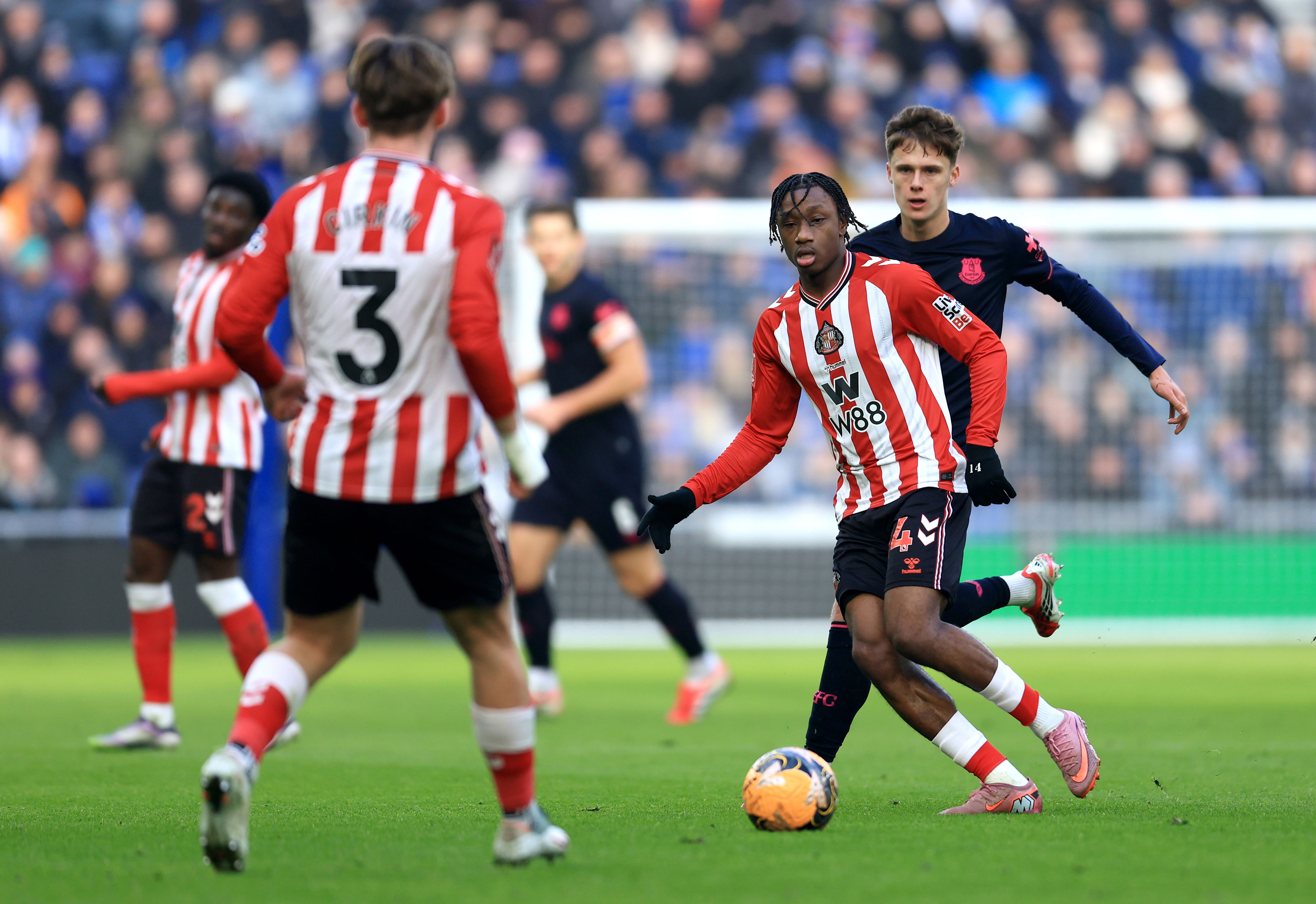 Sunderland reach Romaine Mundle transfer decision amid Rangers interest ...