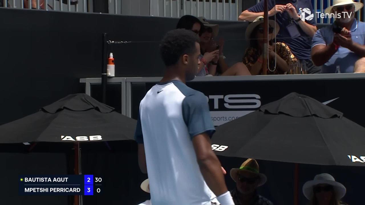 Giovanni Mpetshi Perricard shows his class in Auckland