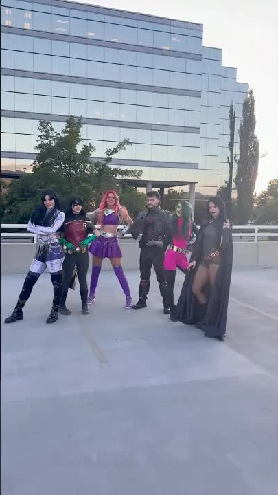 🖤 #teentitans @RaineEmery @halcybella @Dylanpool_ @prototype_fox ...