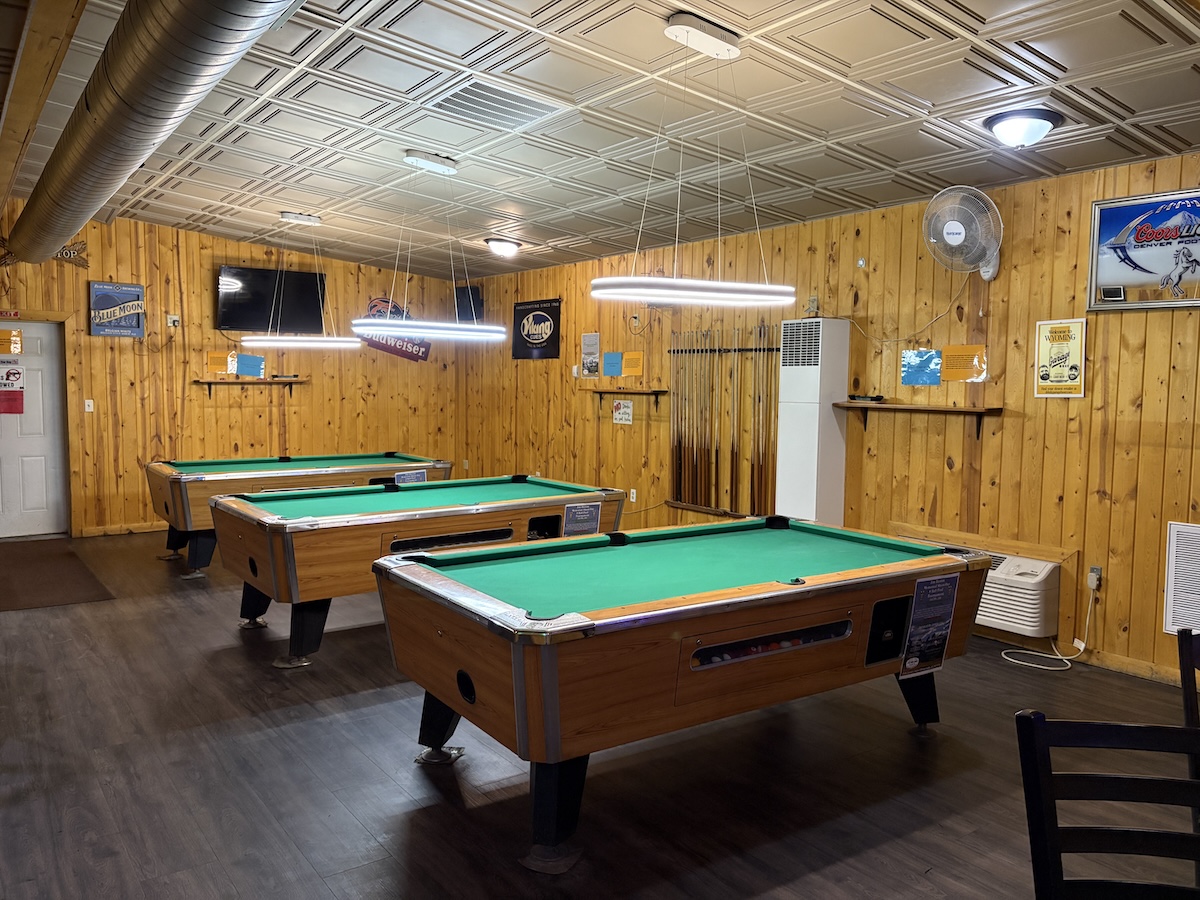 Law enforcement officer faces murder charge for Lander bar fight death