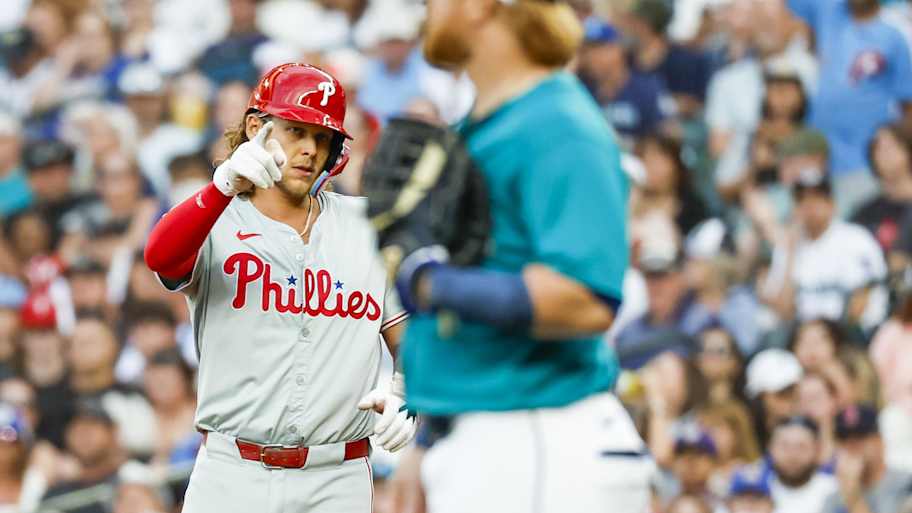 Shocking Mariners-Phillies trade idea brings All-Star to Seattle