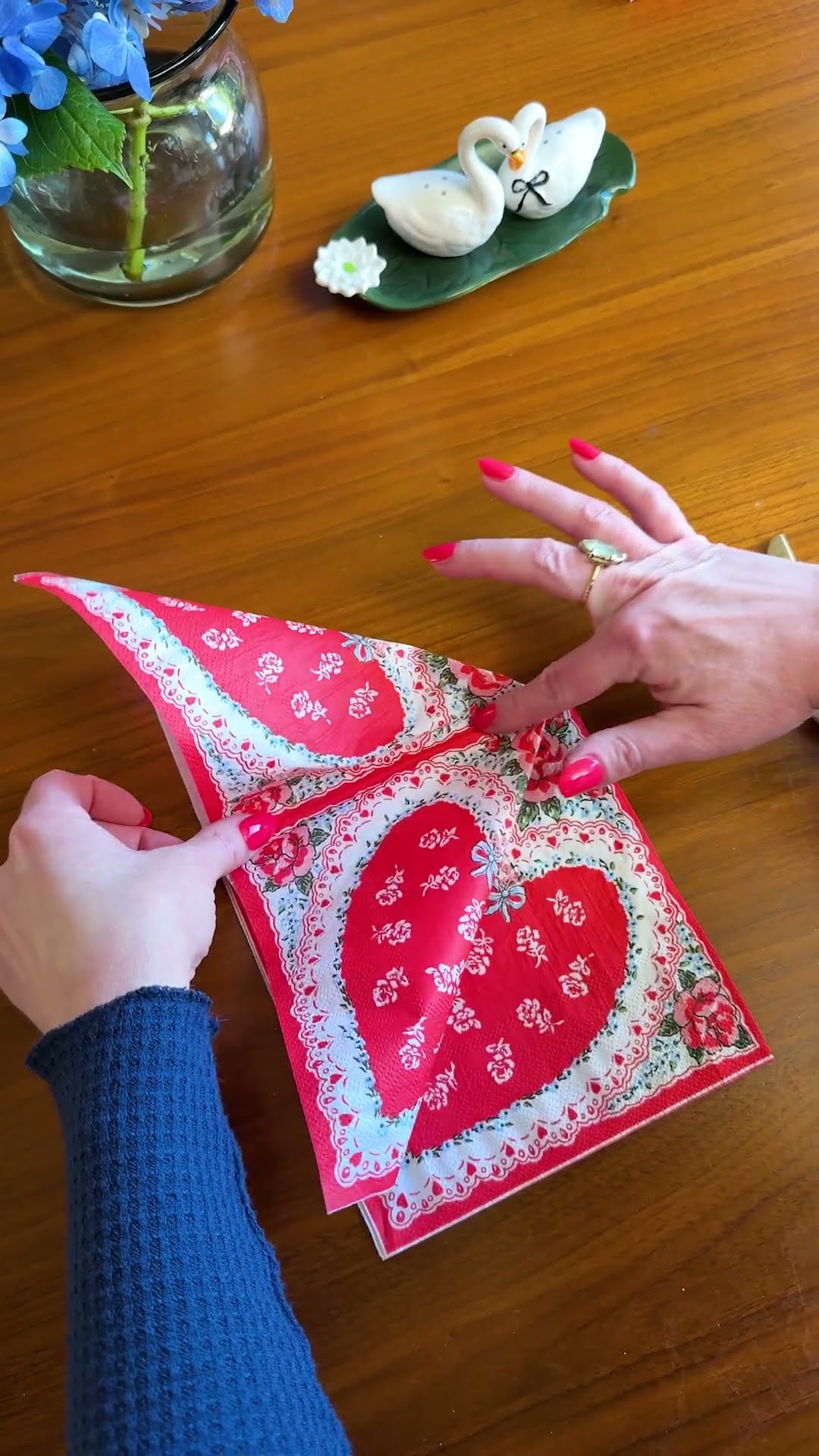 Beautiful napkin fold for dinner party! ️ #dinnerparty #hosting # ...