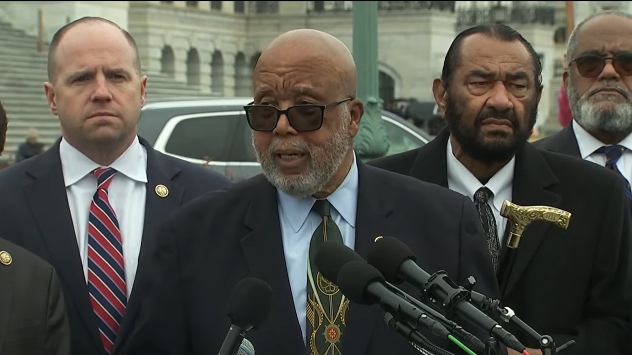 'She must be held accountable': Rep. Bennie Thompson puts his foot down ...