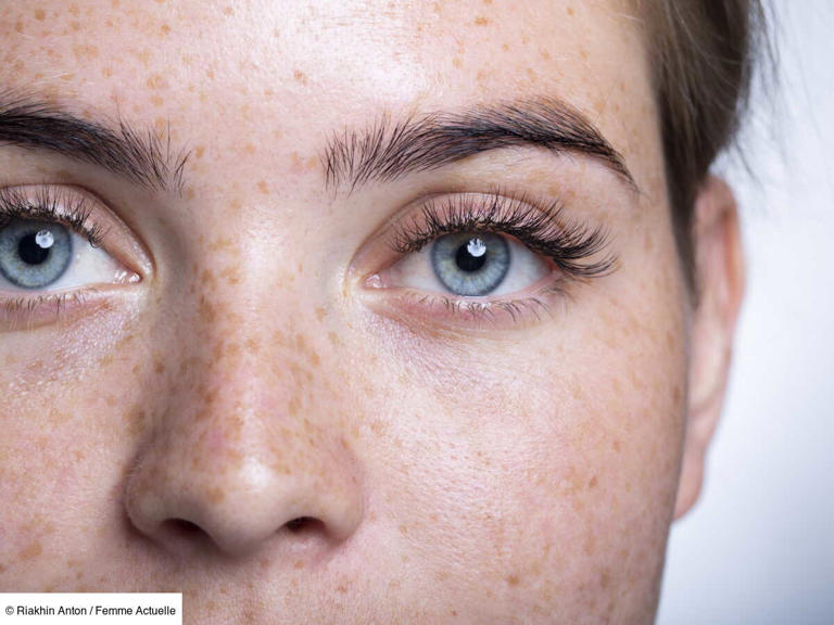 Cils recourbés sans mascara : on a testé le fixateur The Ordinary (Lash ...