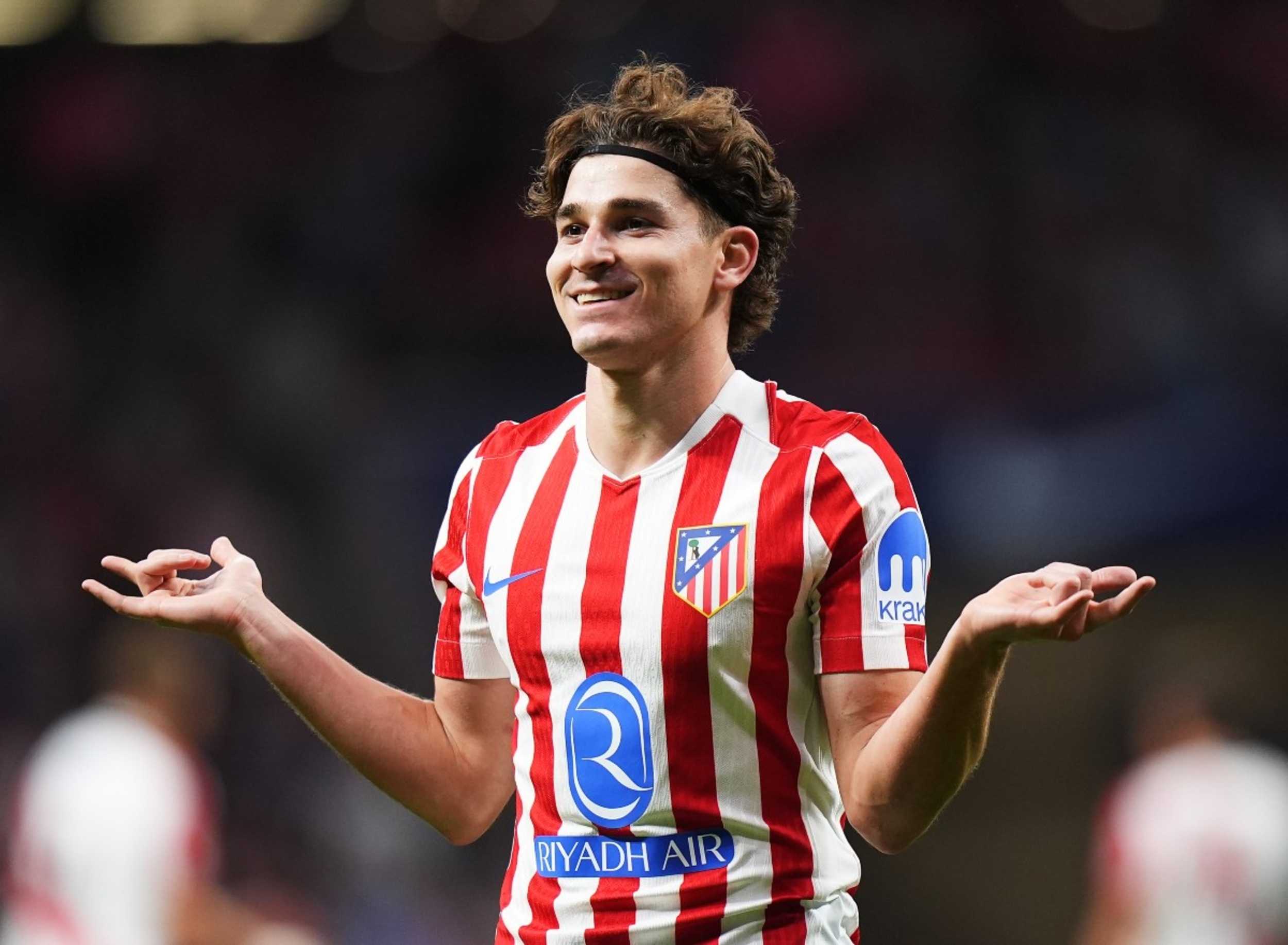 €150m star linked with Chelsea & Liverpool could see asking price drop ...