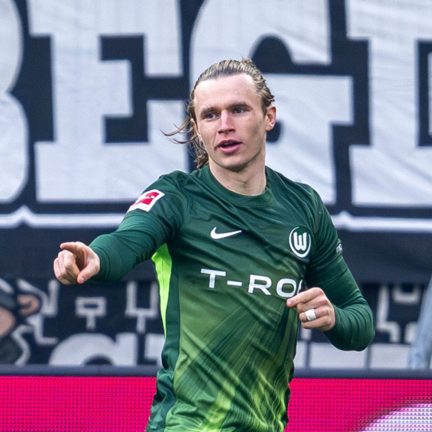 Wichtiges 2:1 für Wolfsburg gegen St. Pauli im Abstiegskampf