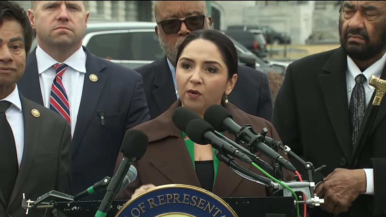 'Kristi Noem has got to go': Rep. Delia Ramirez vows Democrats will 'do ...