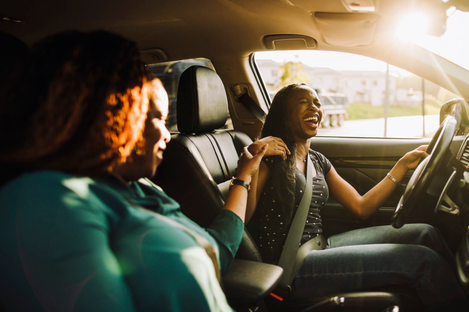 What are the best road trip games for couples?