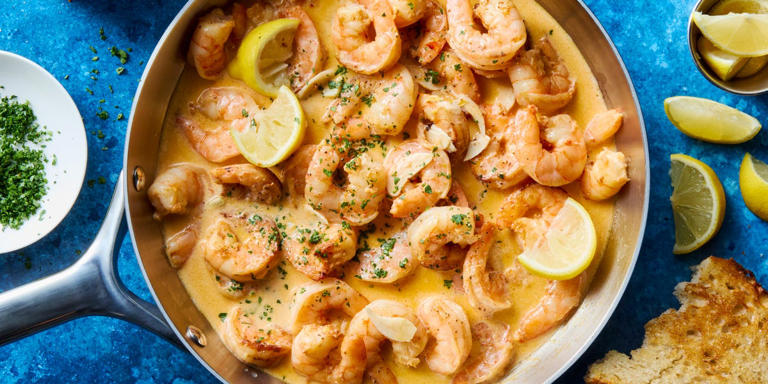 My 20-minute creamy lemon garlic shrimp is a one-pan masterpiece