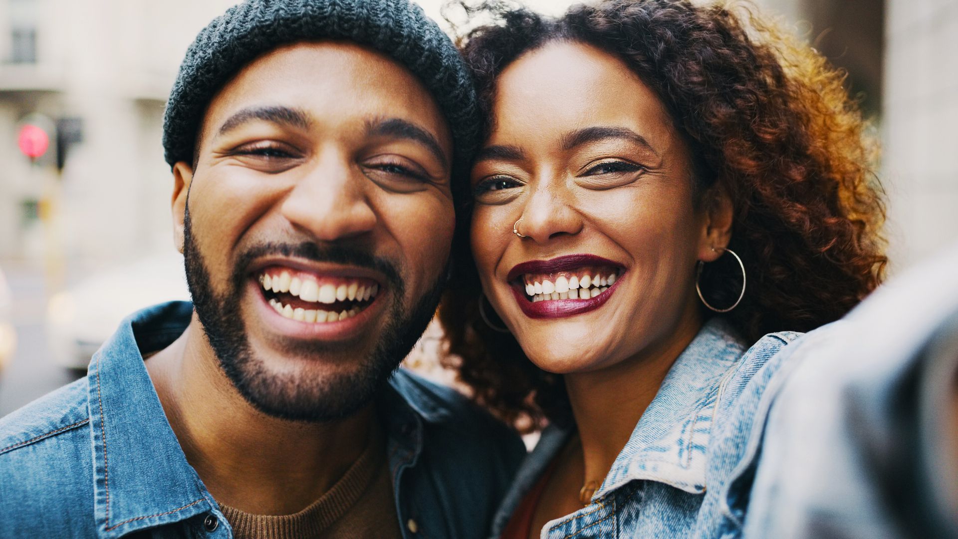15 signs your relationship is soul-deep and built to last, according to ...