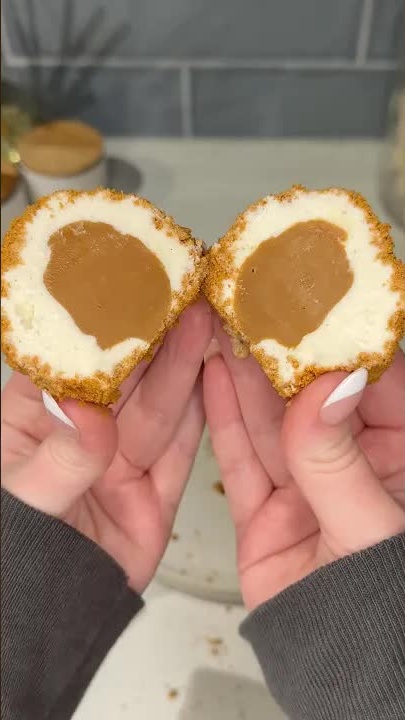 Viral Biscoff stuffed ice cream balls recipe 🍦#shorts #biscoff #dessert ...