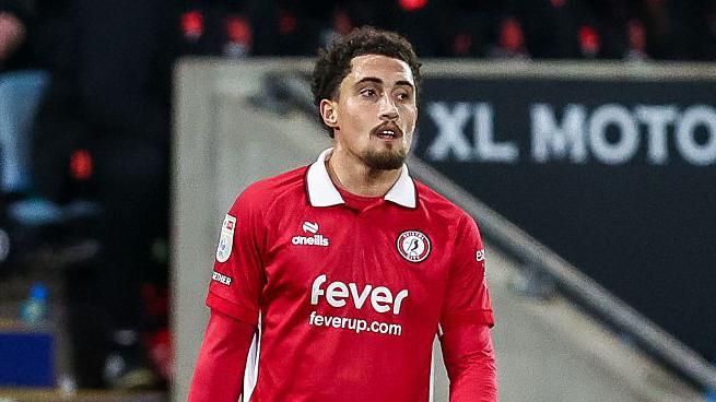 Struber 'open' to letting left-back Roberts leave