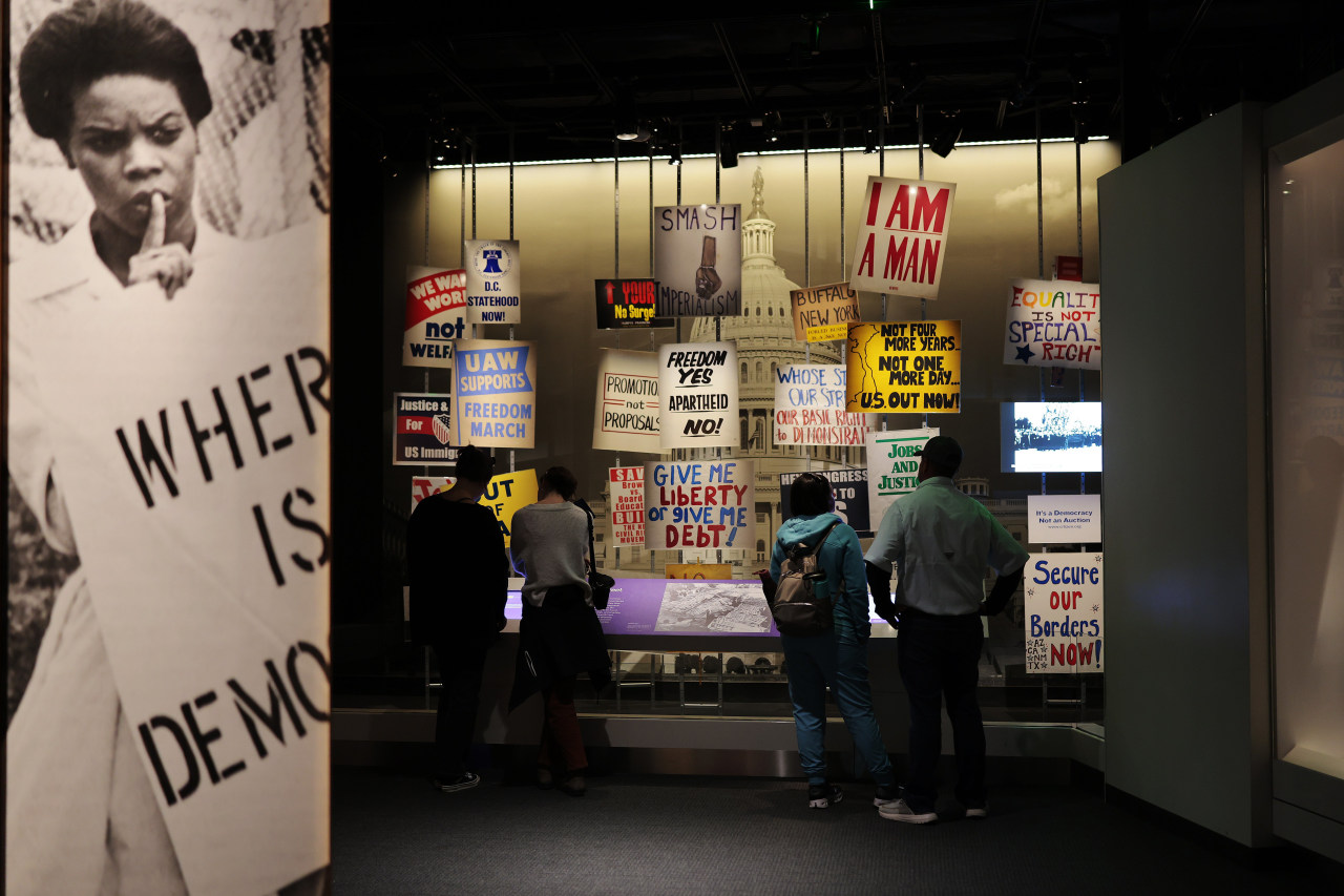 For the Smithsonian, Trump’s deadline is passed and the pressure is on