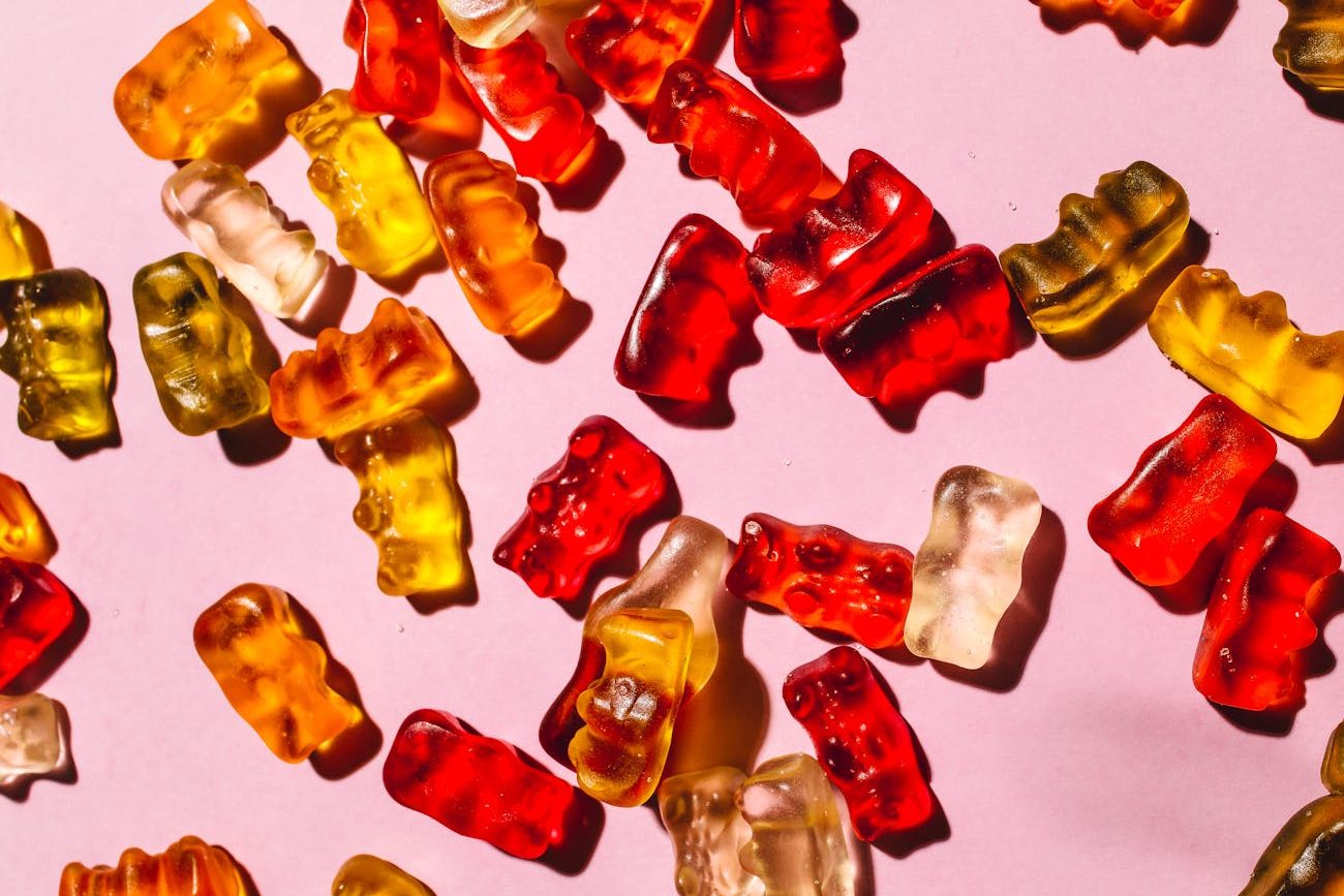 How to make collagen gummies at home (simple recipe, no weird ingredients)