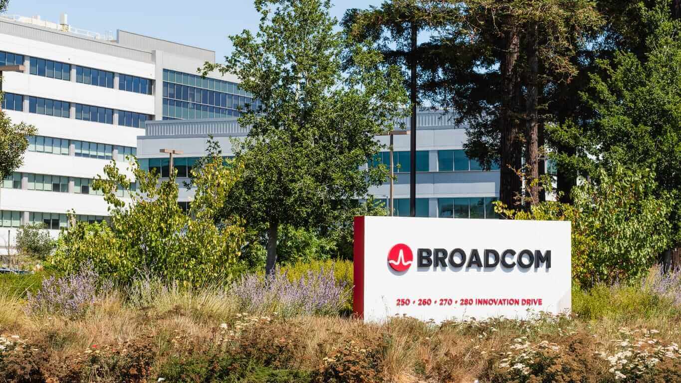 Broadcom CEO Hock Tan just sold $24 million worth of AVGO stock. Should ...