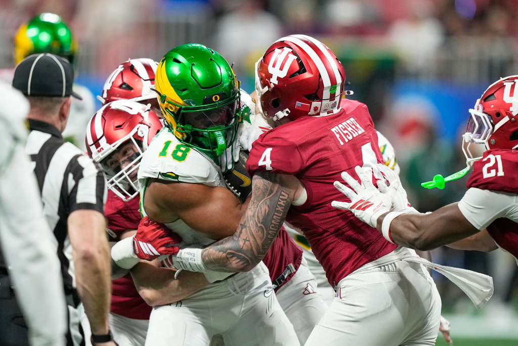 Oregon's Kenyon Sadiq and Dillon Thieneman have declared for the NFL draft