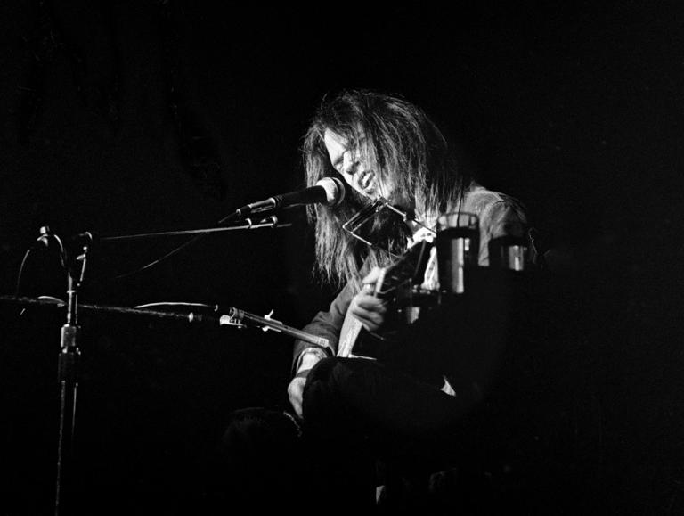 How Neil Young creates attention with just one move