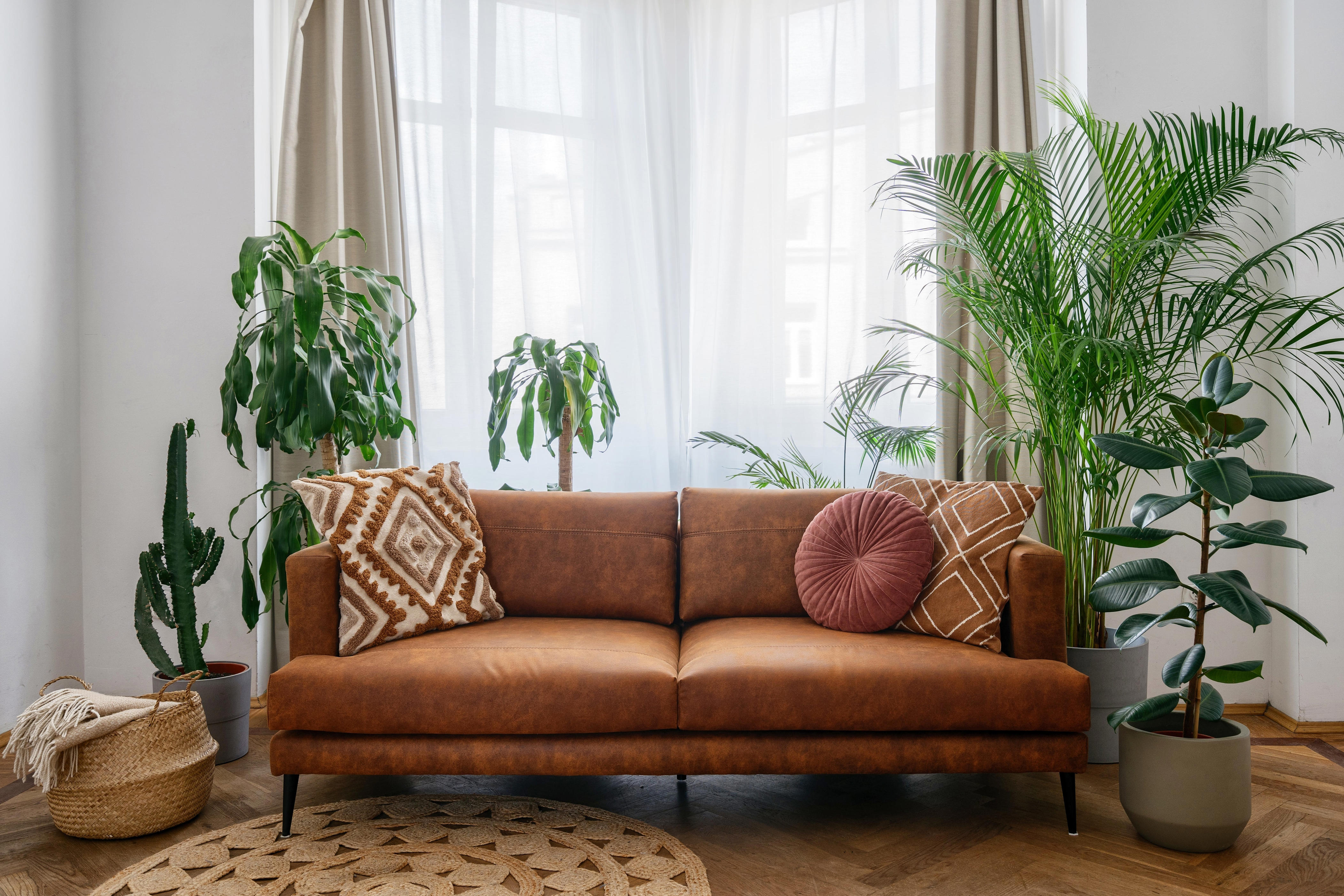 Interior designers share the 9 biggest mistakes people make when ...