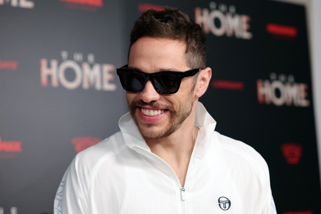 Pete Davidson set to host original podcast for Netflix