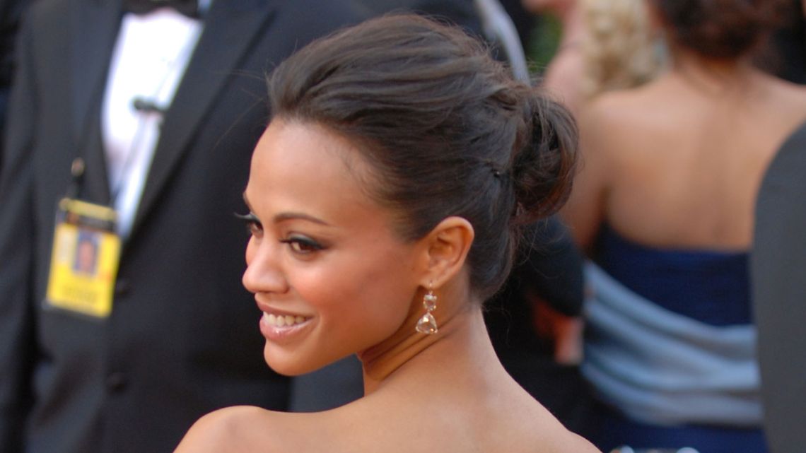 Zoe Saldaña se convierte en la actriz más taquillera de la historia del ...