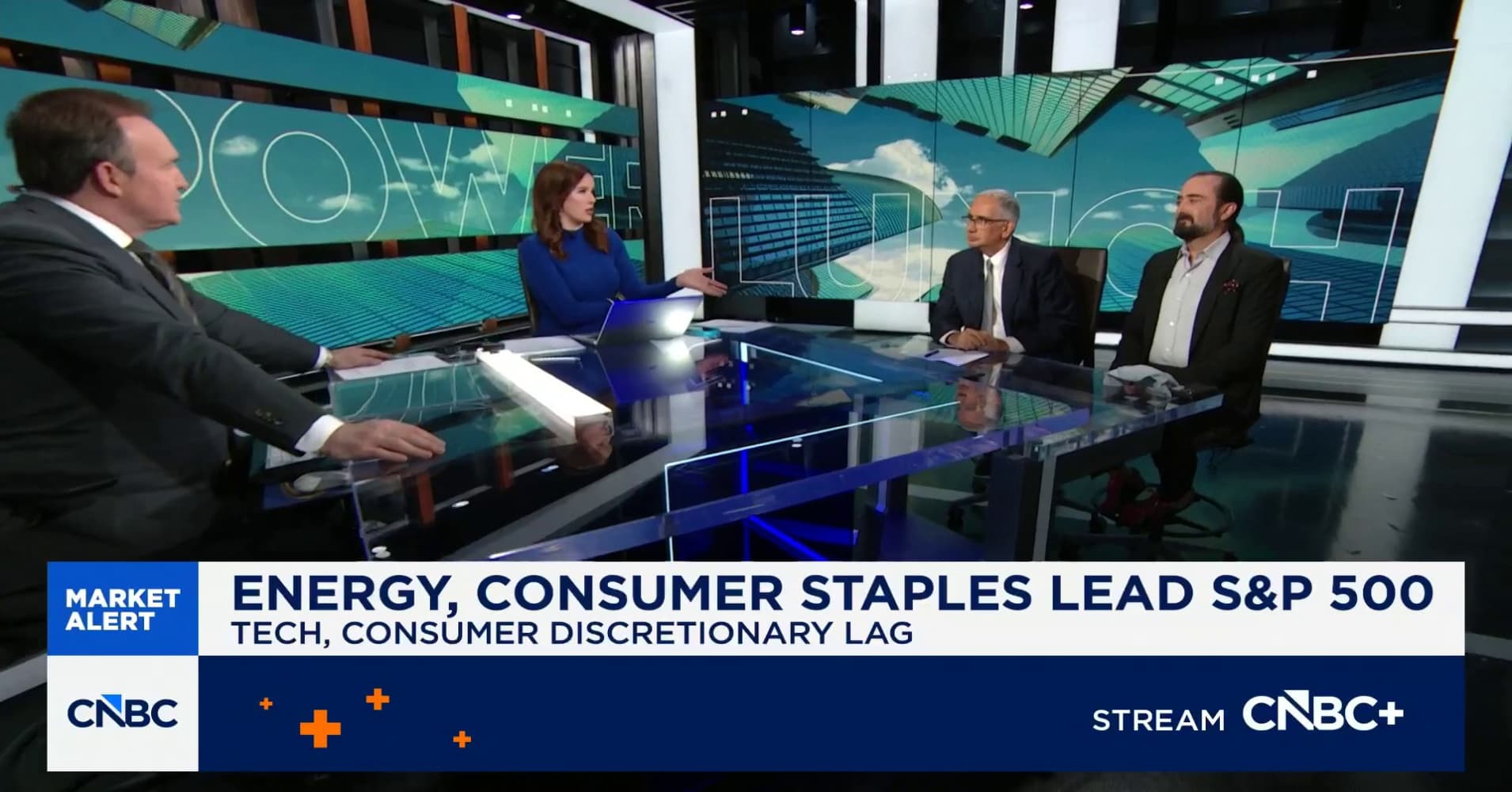 Silver is a big momentum trade, says Jefferies' David Zervos