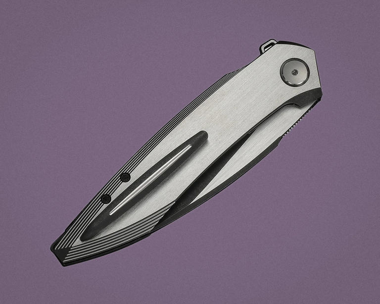 We Knife morphs one of the most traditional folders into a jaw-dropping ...