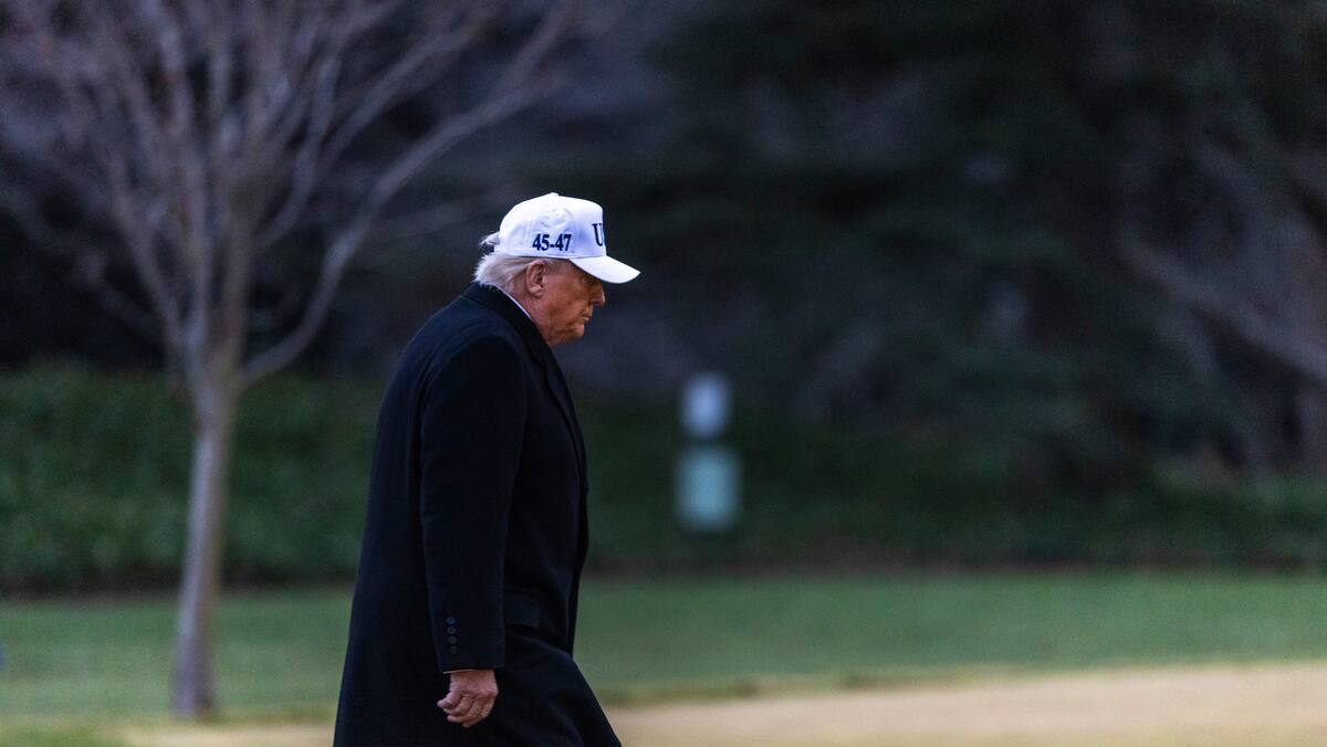 Politique anti-immigration : Les Etats-Unis gèlent les procédures de ...