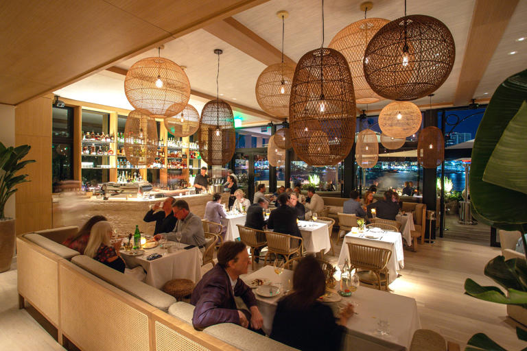 Long-awaited Tutto Mare restaurant opens on Palm Beach lakefront