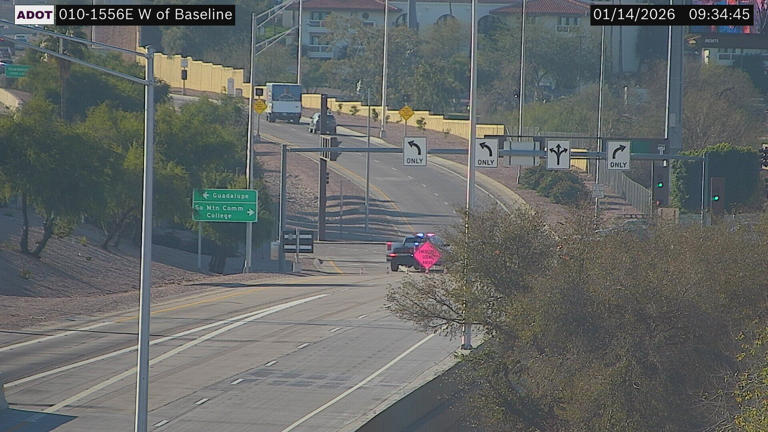 Barricade ends with man turning gun on himself at Tempe area gas station