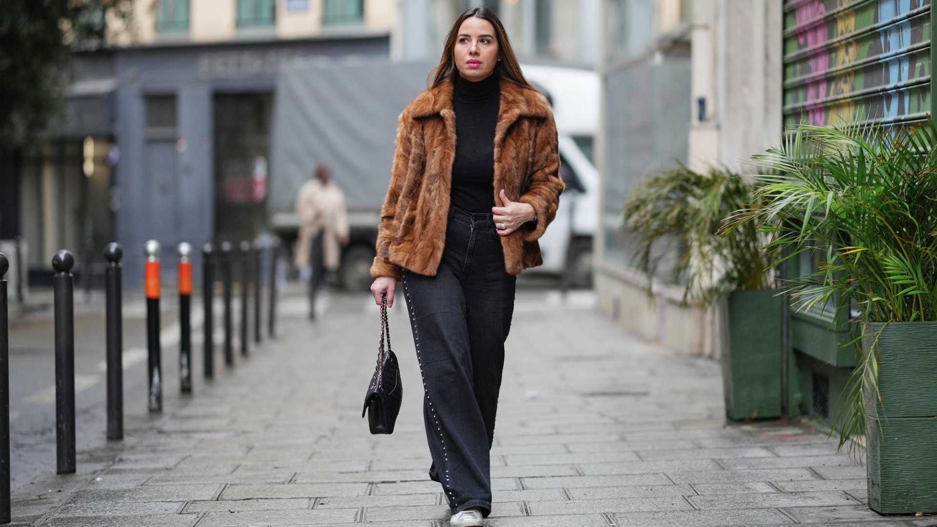 17 ultra-slimming jeans that fit thick thighs like a glove - under $50