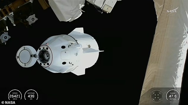 NASA spacecraft leaves ISS in historic medical evacuation for ailing ...