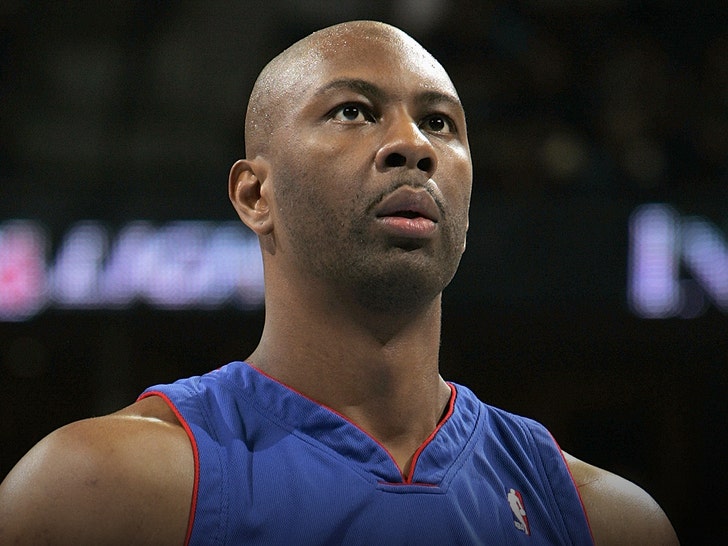 Elden Campbell was wearing partially unzipped life vest at time of drowning