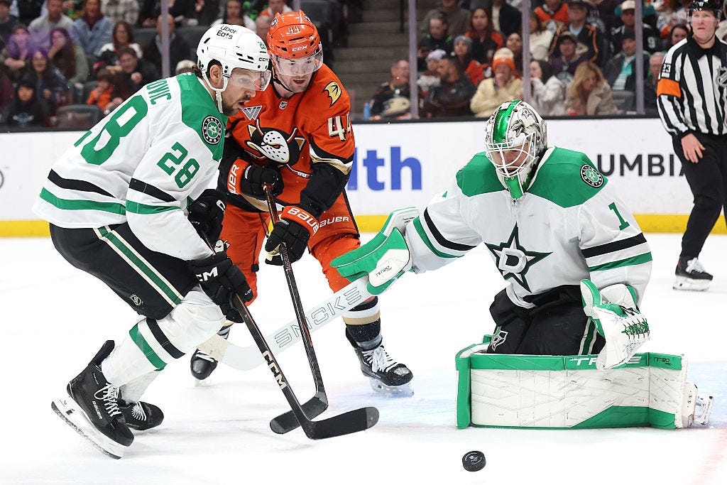 Spits & suds: Lia Assimakopoulos on state of the Stars